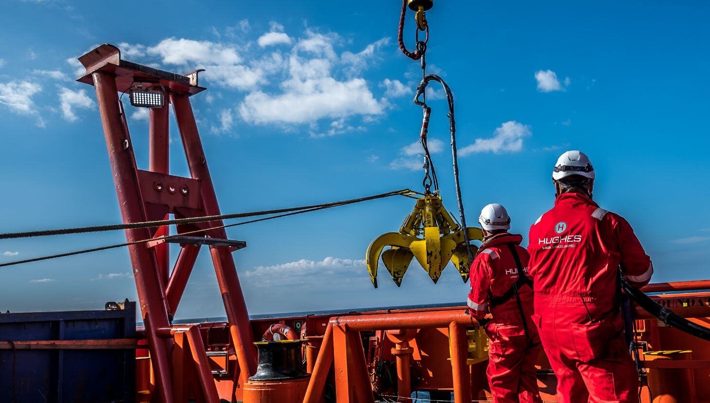Subsea Site Clearance, Boulder Relocation, Debris Removal | OEG